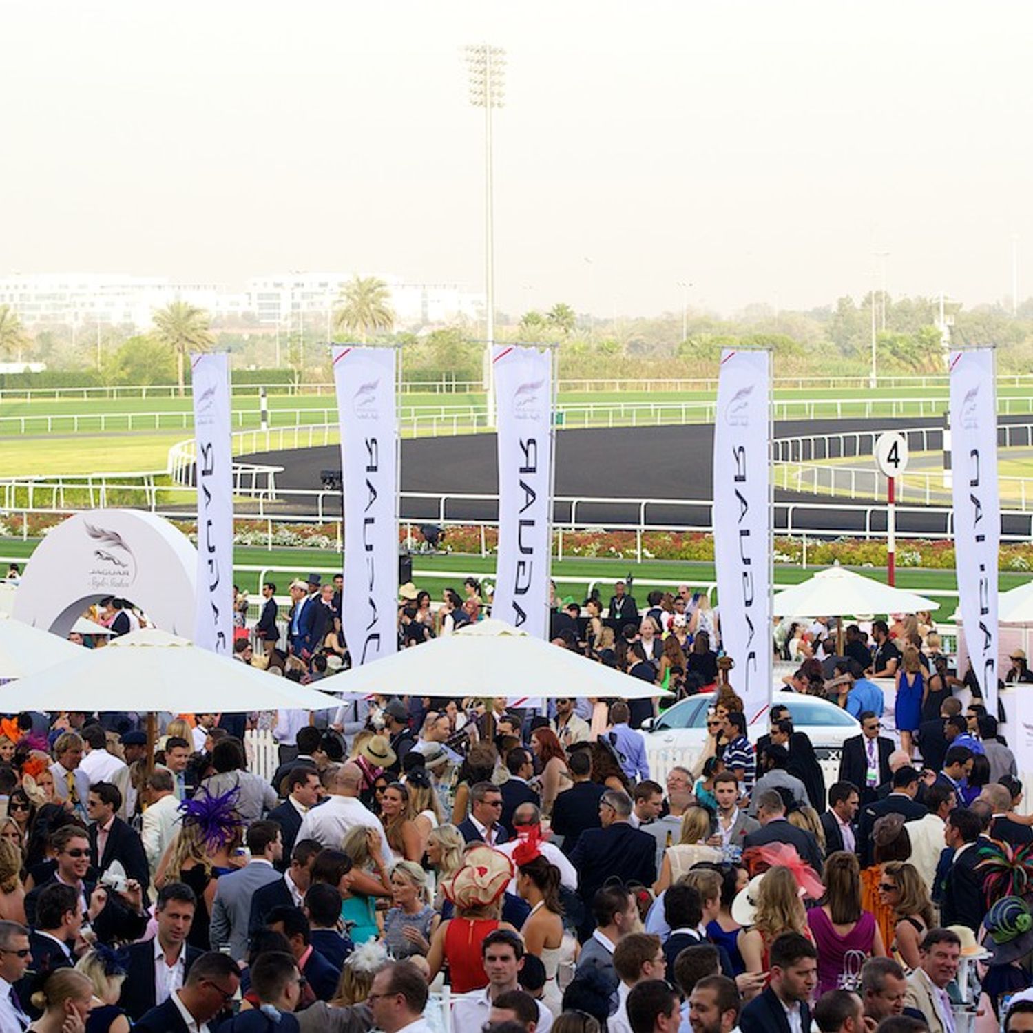 Hippodrome de Meydan - champ de course aux EAU