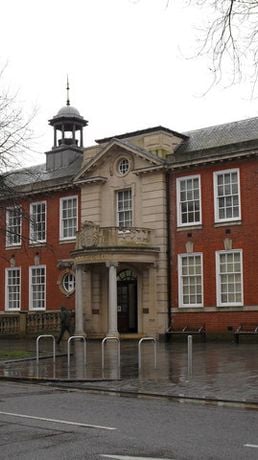 Worthing Museum and Art Gallery - Museum in Worthing, England