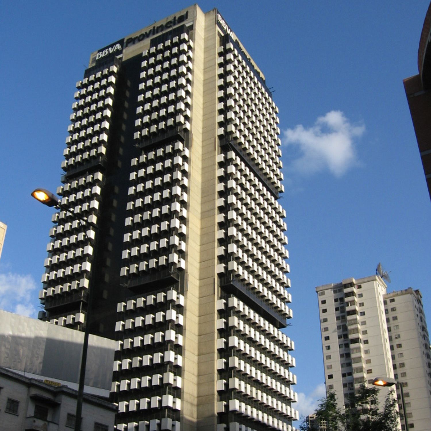 Torre Provincial - Edificio de oficinas en Parroquia La Candelaria ...